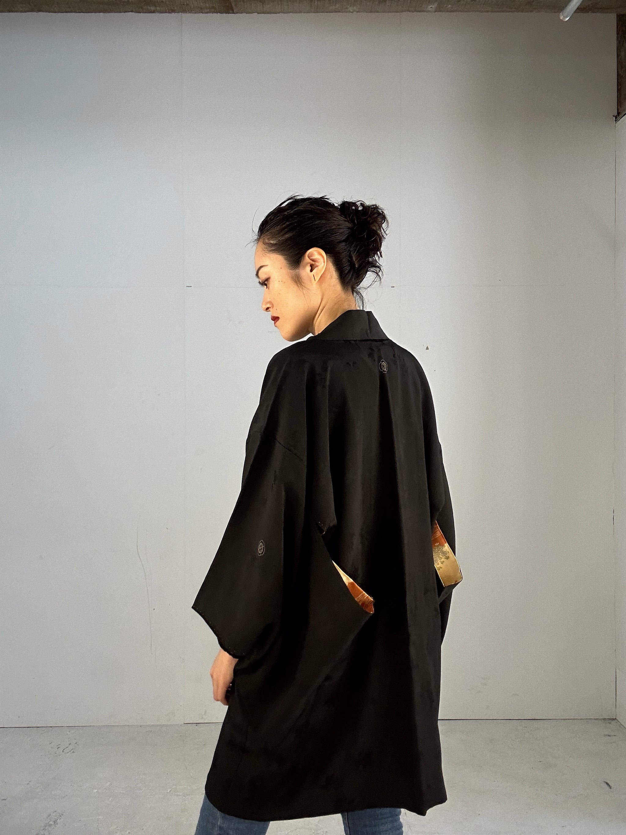 BLACK HAORI "beautiful antique lining ground pattern” – MACHIKO KIMONO ...