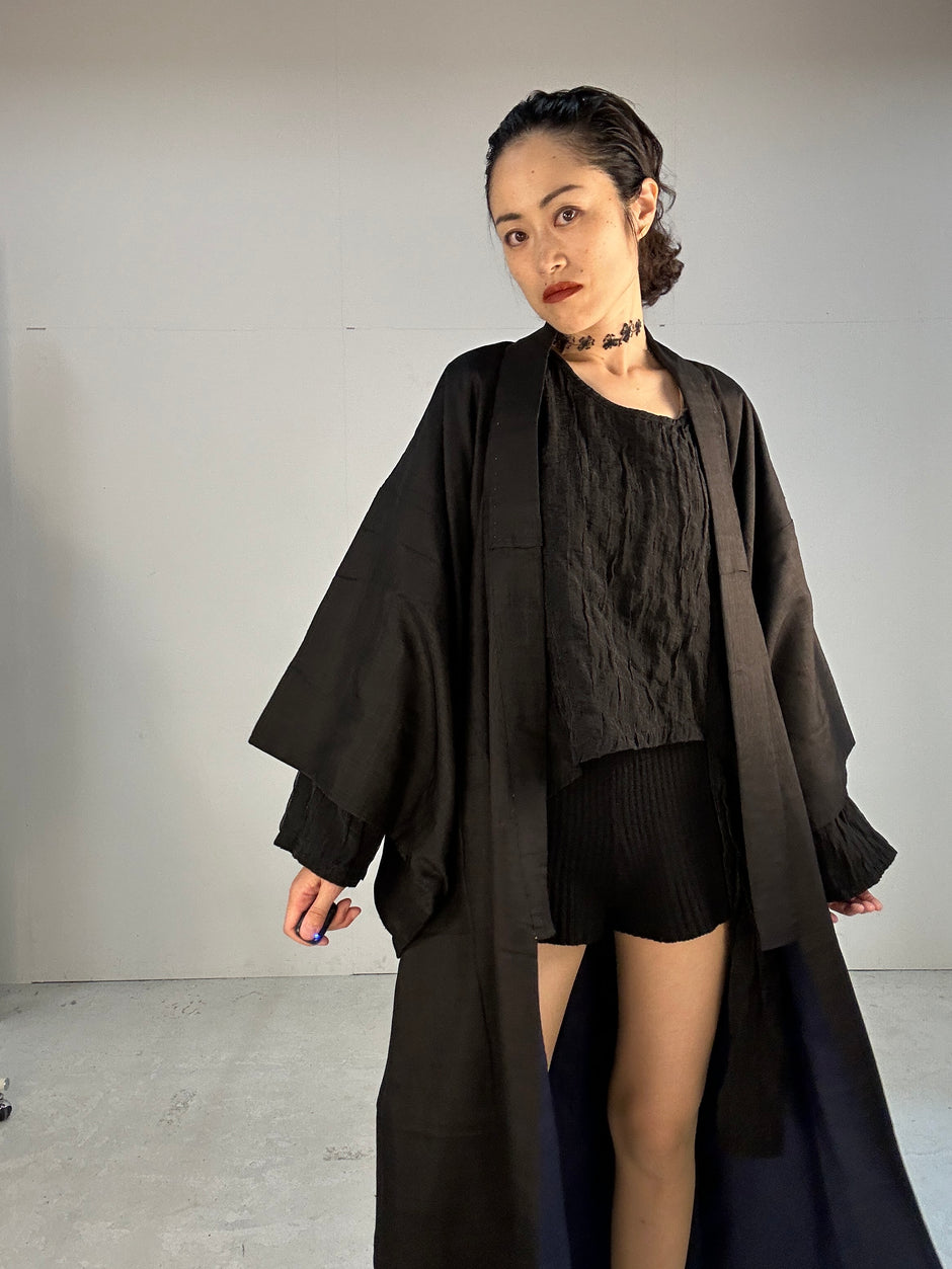 VINTAGE BLACK KIMONO MONTSUKI – MACHIKO KIMONO Japanese Kimonos ...