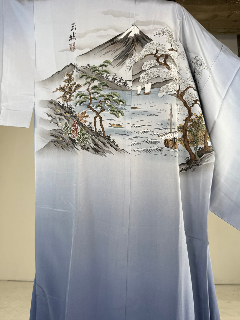 VINTAGE NAGAJYUBAN "fuji, matsu" – MACHIKO KIMONO Japanese Kimonos ...