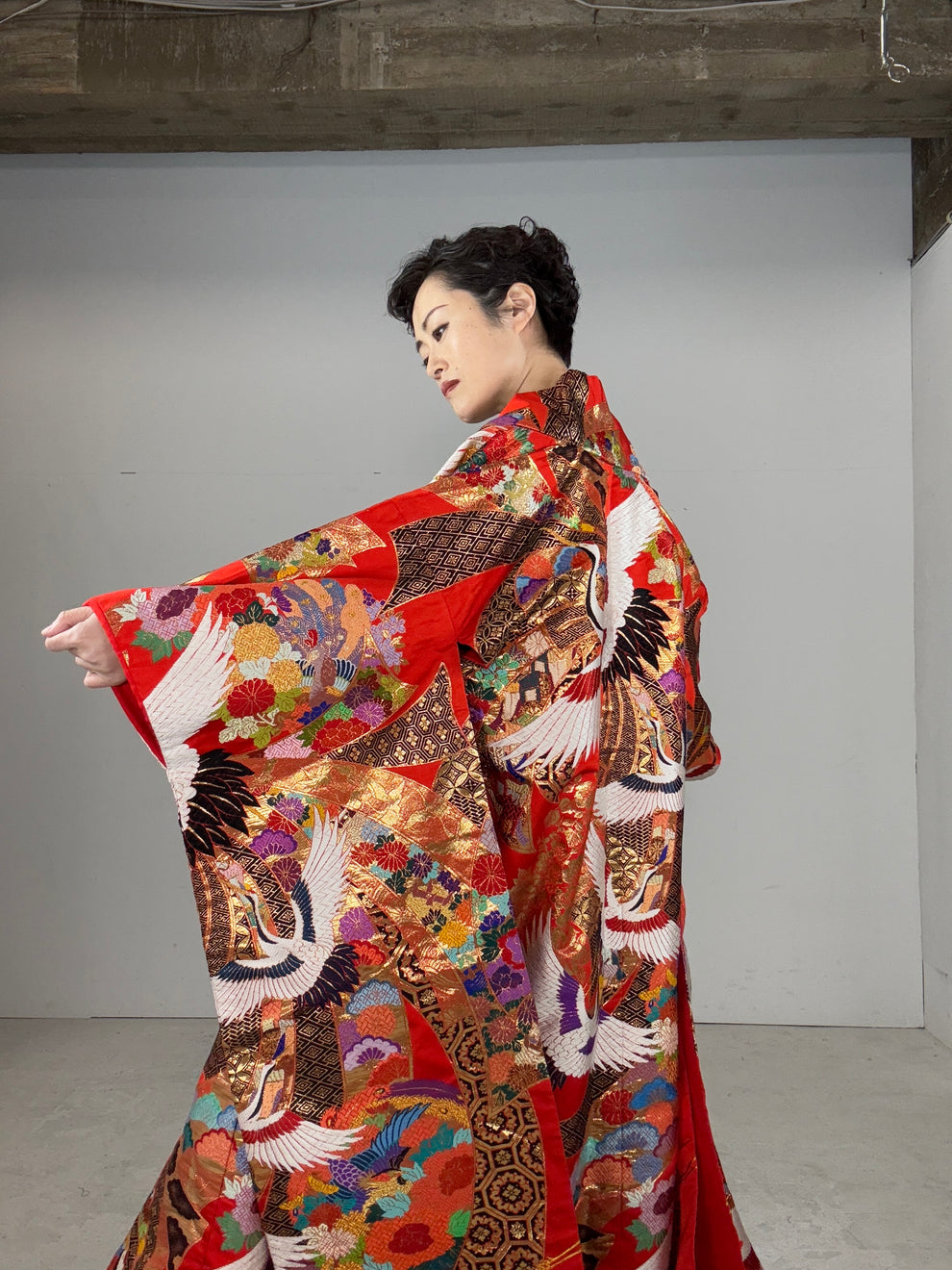 VINTAGE UCHIKAKE "red, tsuru" – MACHIKO KIMONO Japanese Kimonos, Vintage & Upcycled